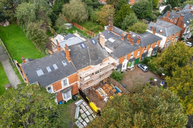 Armstrong Build - Construction